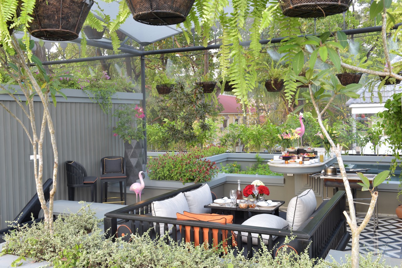 Experience the Luxurious World of Shinta Mani