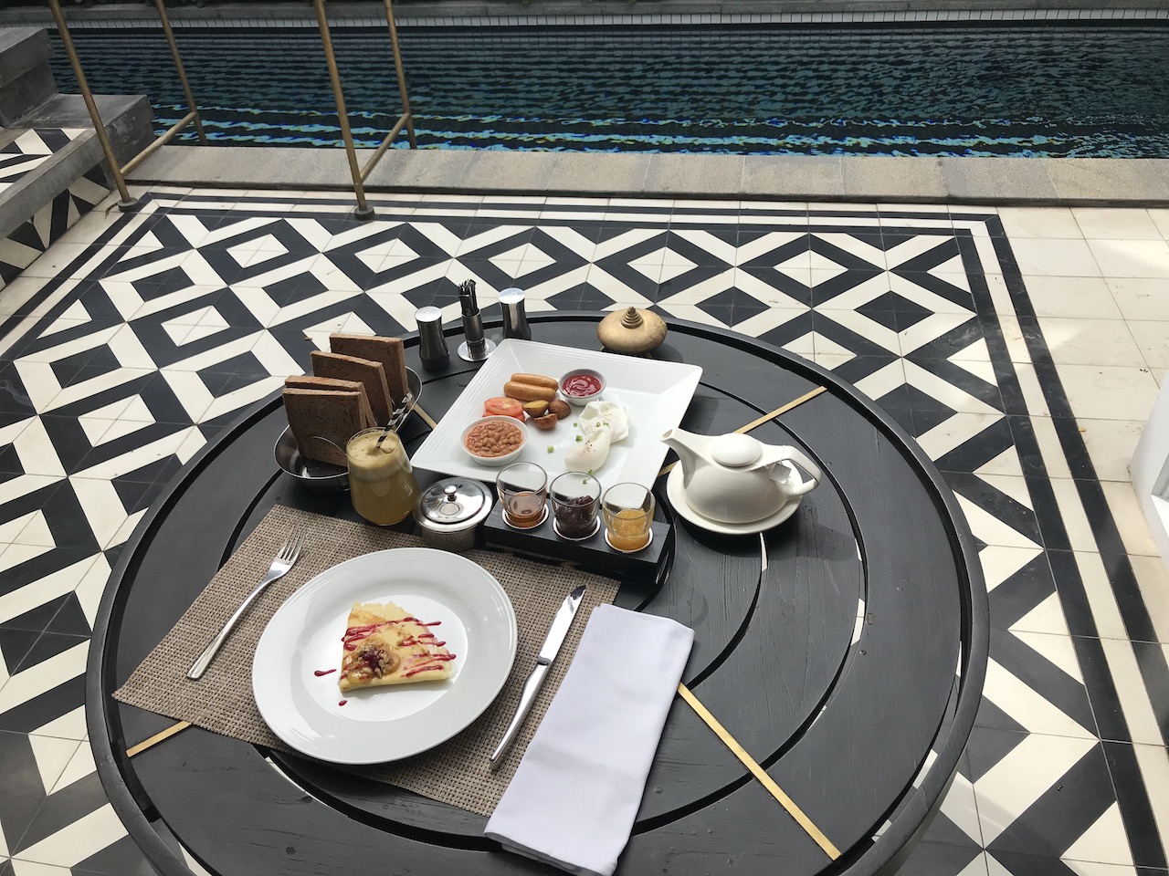 Experience the Luxurious World of Shinta Mani