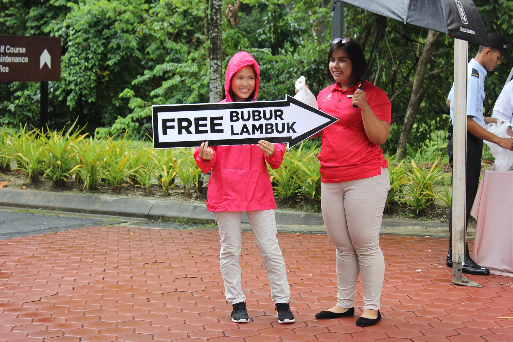 TPCKL Distributes Free “Bubur Lambuk” in the Spirit of Ramadan